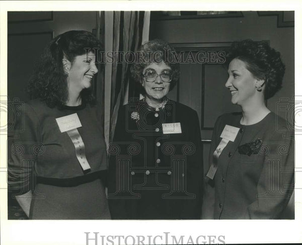 1989 Vicky Waddy and award recipients attend Annual Bench Brunch ...