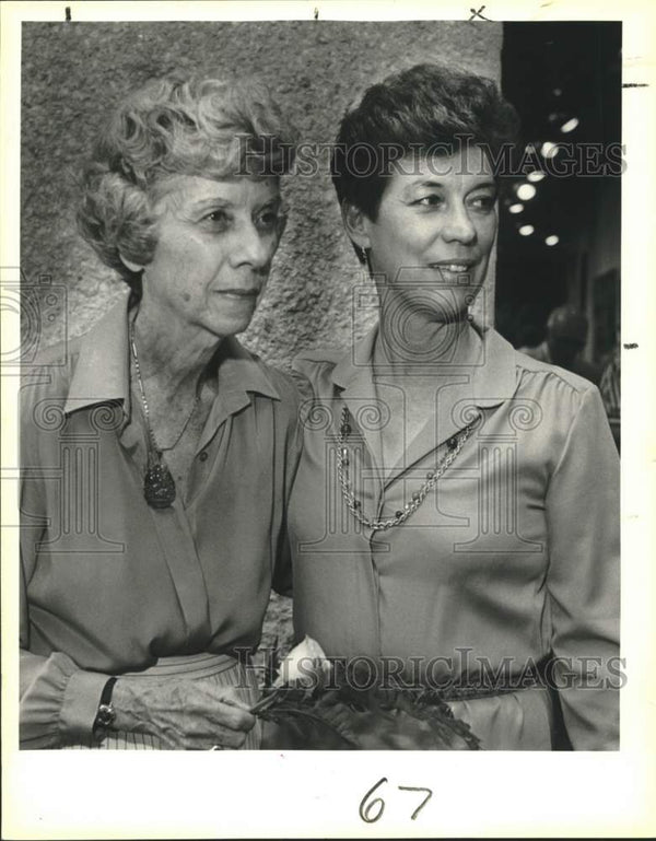 1985 Dr. Amy Freeman Lee and Mary McAfee pose at Inc. Word. - Historic ...