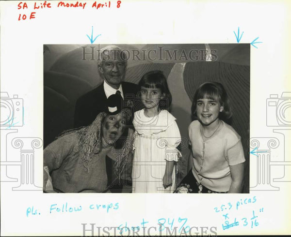 1996 General Robert McDermott and guests of Children's Museum lunch ...