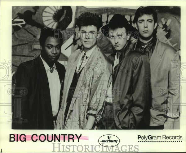 Four Members of the band Big Country stand in portrait, Musicians ...