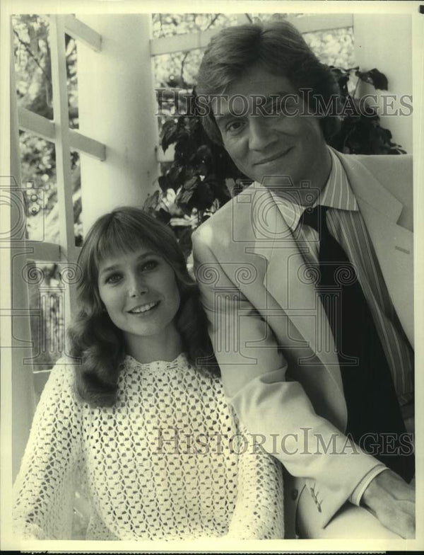 1983 Press Photo Actors Anthony Andrews, Deborah Raffin in Agatha Chri ...