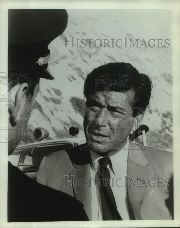 1968 Efram Zimbalist Jr., Actor in Police Scene - Historic Images