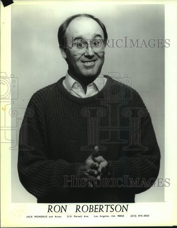 Entertainer Ron Robertson - Historic Images