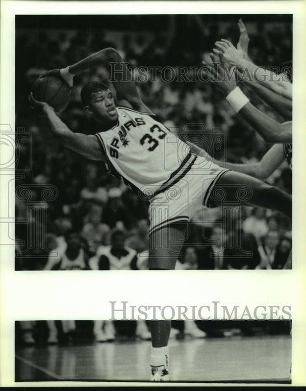 1988 Greg Anderson, San Antonio Spurs Basketball Player at Game ...