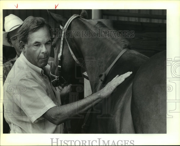 1990 Press Photo Don Essary with Horse at Bandera Downs - sas09967 ...