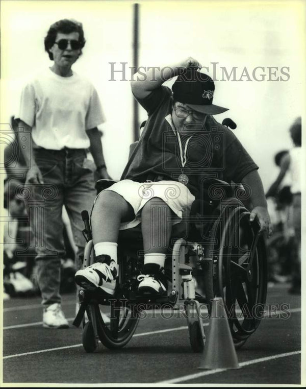 1994 Press Photo Special Olympian Jason Rocha of Leon Springs Elementa ...