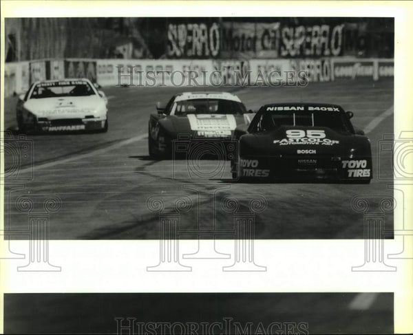 1989 Press Photo Race driver Bob Leitzinger on his way to a GTU win ...