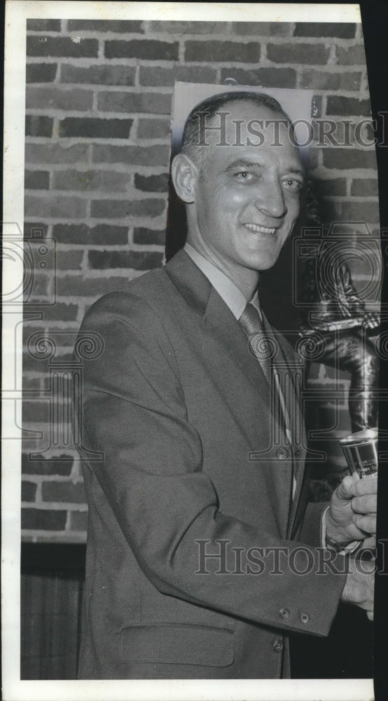 Press Photo Preston H. Miller - sba09218 - Historic Images