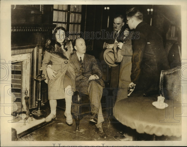 1933 Press Photo William Bullitt and Anne Bullitt being interviewed by ...
