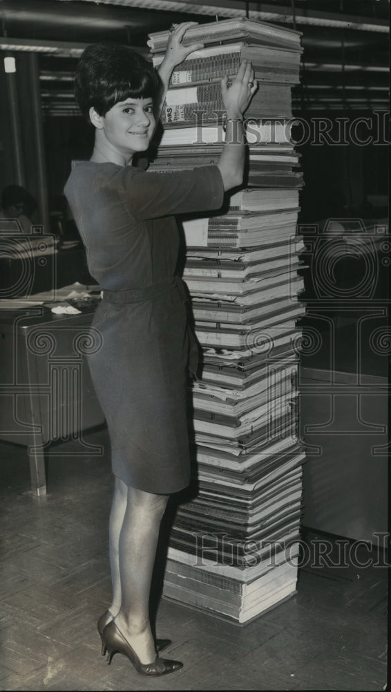 Press Photo Miss Elisa Salinas at Kelly - Historic Images