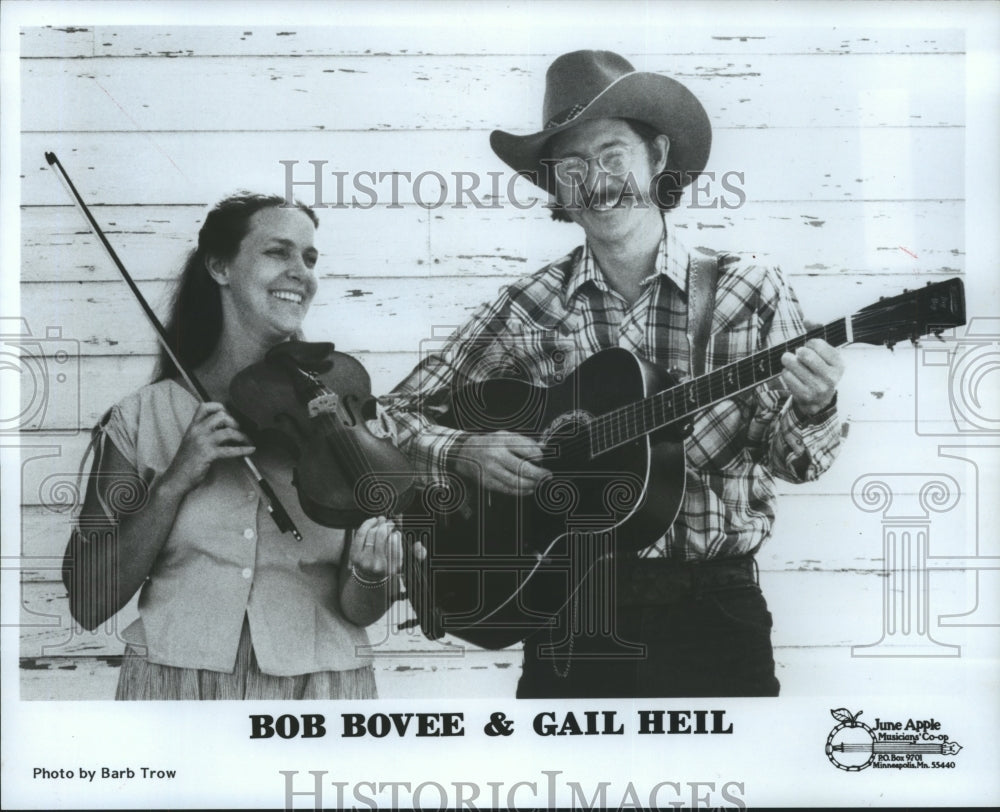 1987 Bob Bovee and Gail Heil, musicians - Historic Images