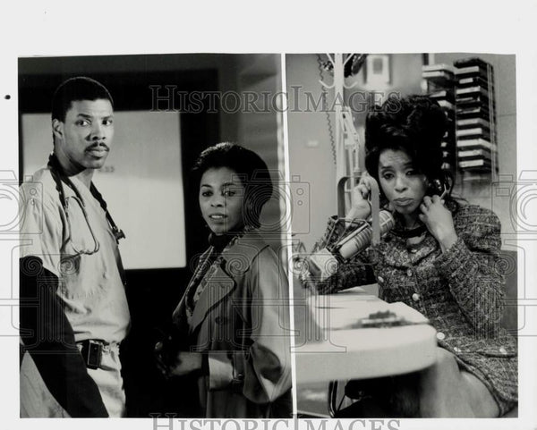 1996 Press Photo Khandi Alexander on "ER" & with Eric LaSalle on "News ...