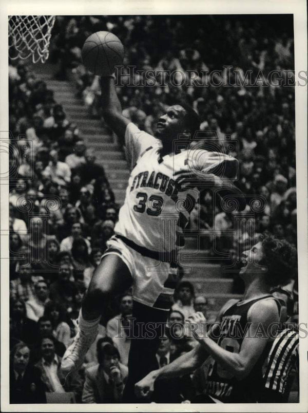 1979 Press Photo Syracuse U basketball player Dale Shackleford goes up ...