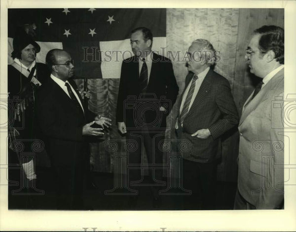 1986 Governor R.A. Romer of the Netherlands Antelees with others ...