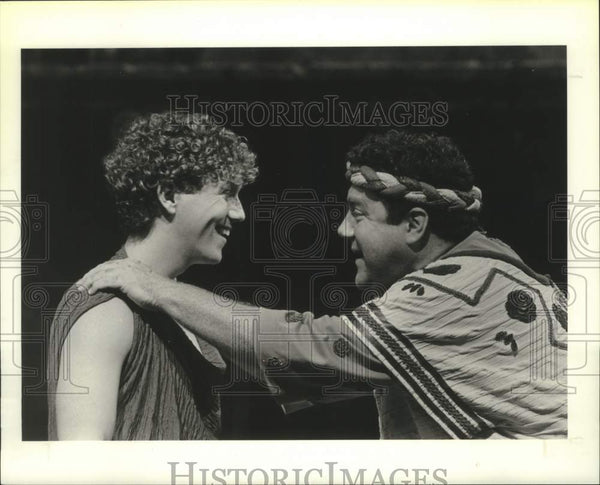 Press Photo Kevin R. Wright & George Wendt perform on stage in New Yor ...