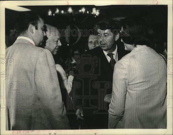 1977 Press Photo Senator Howard Nolan speaks with others - tua14148 ...