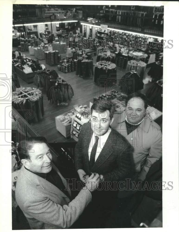 1993 Oscar Cramer, Joe Milot, & Bob Signoracci in Cohoes, New York ...