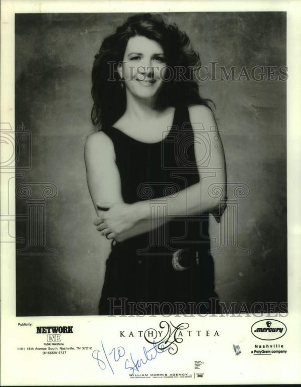 1992 Mercury Records recording artist Kathy Mattea - Historic Images